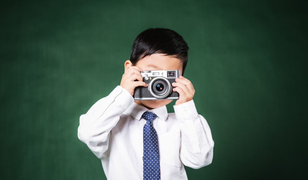 Capturing Memories: DE Invited to School Photo Day | Groves College News
